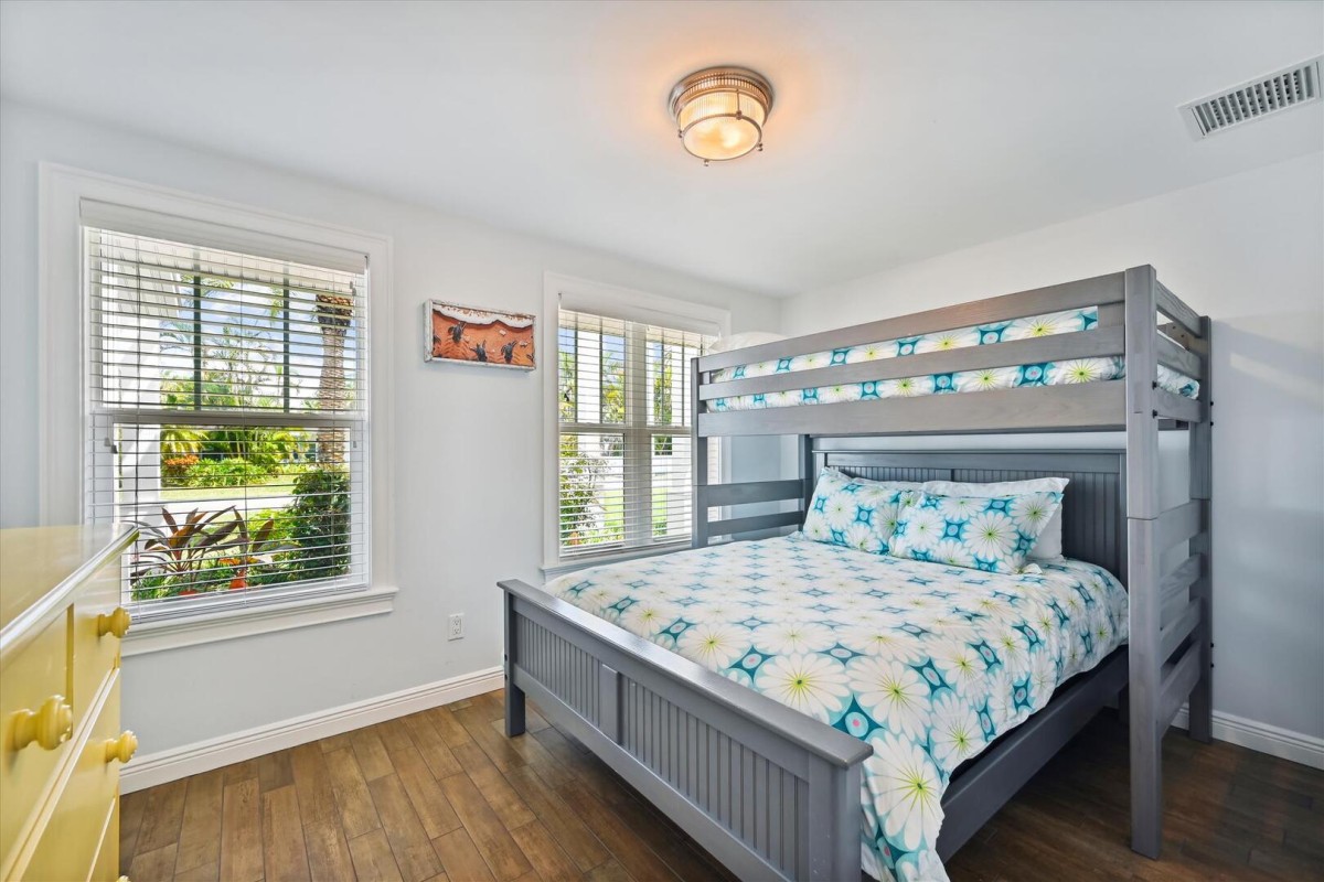 Loggerhead Beach House | Holmes Beach, FL | Lizzie Lu's Island Retreat