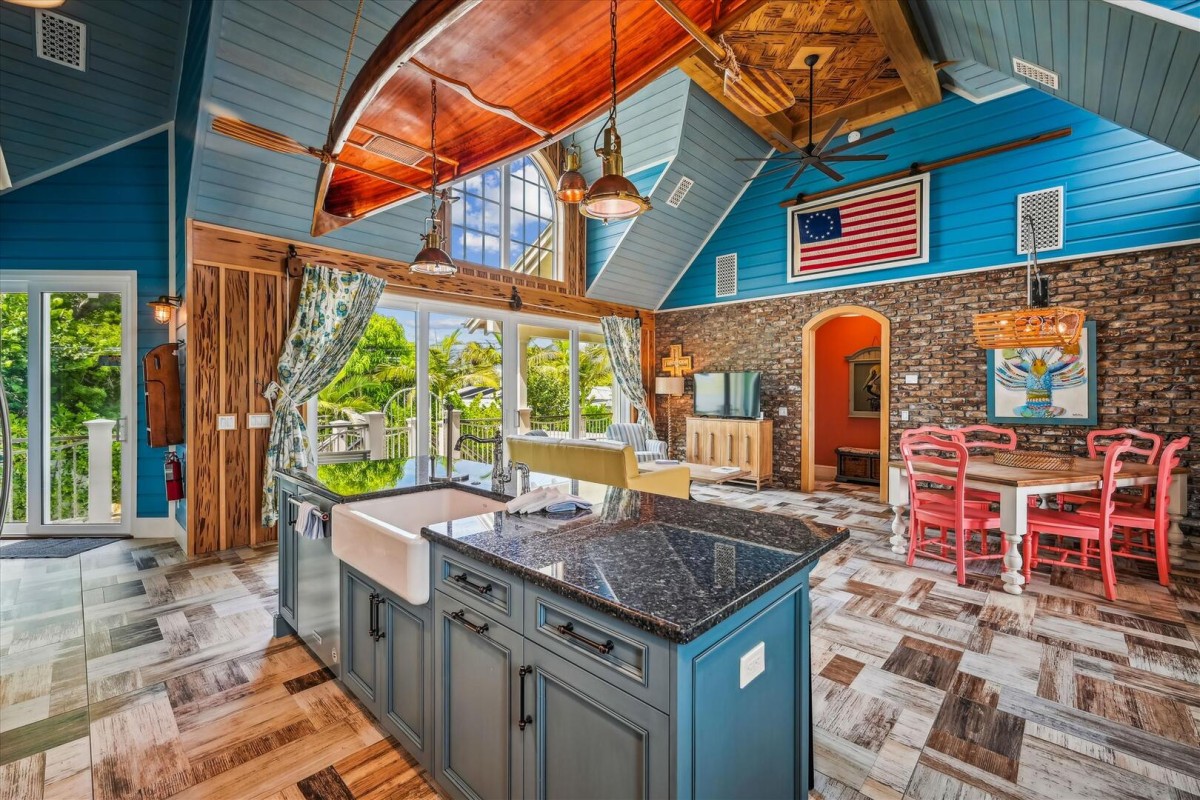 Coconut Ranch | Holmes Beach, FL | Lizzie Lu's Island Retreat